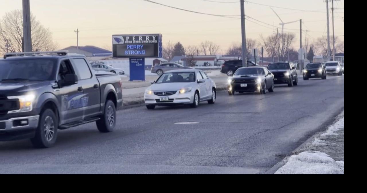 Perry High School students return to class nearly a month after deadly ...