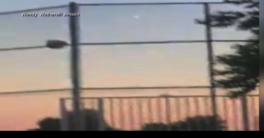 ‘Fireball’ spotted as it flies through Eastern Iowa sky | News | kwwl.com