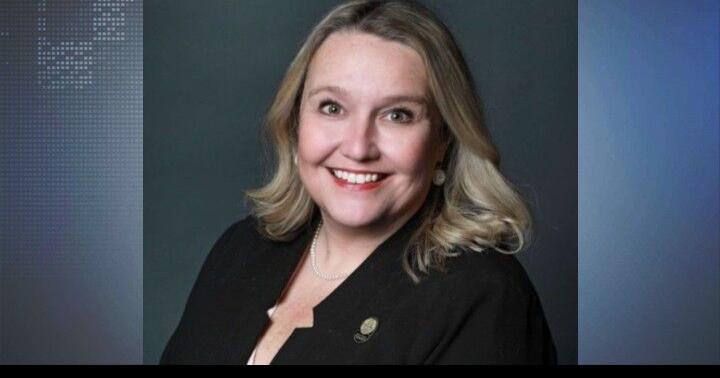 Rep. Jennifer Konfrst elected as Iowa House Democratic leader ...