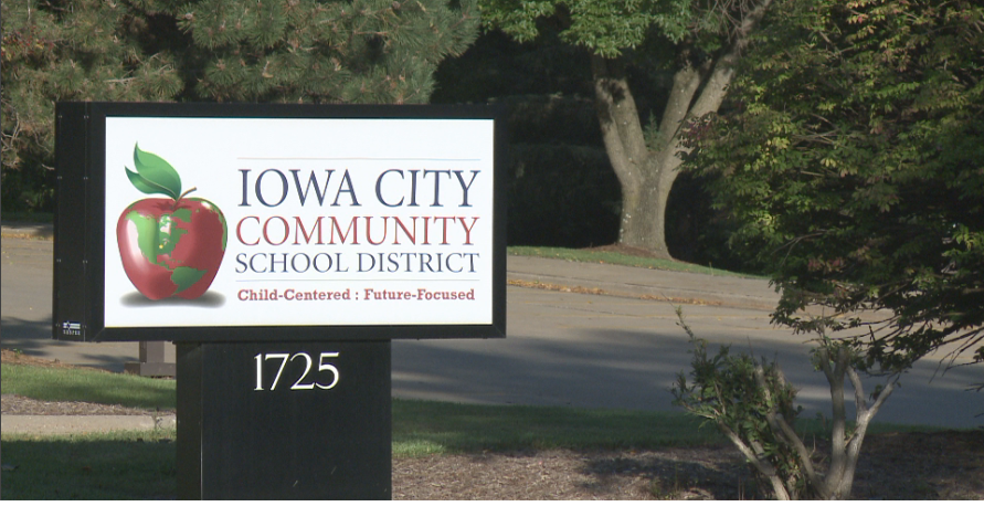 Iowa City Community School District lifts mask mandate | Coronavirus ...