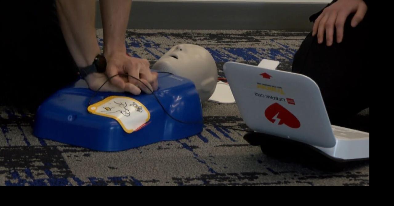 Cedar Falls Public Safety to offer CPR classes | News | kwwl.com