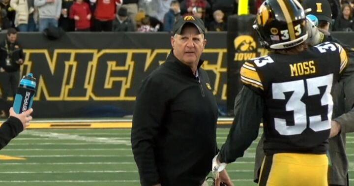 Iowa's Phil Parker named Broyles' winner as nation's top assistant ...