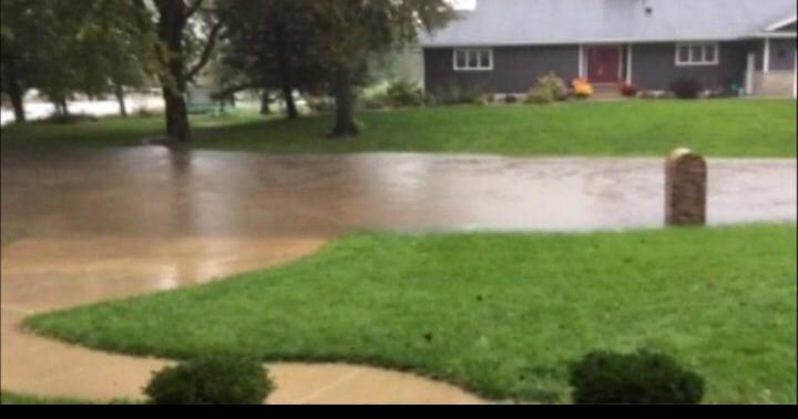 Waterloo homes flooded with sewage after heavy rainfall | News | kwwl.com