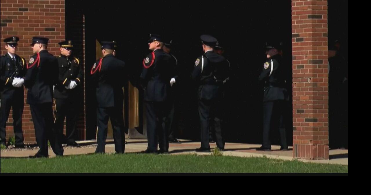 Dubuque gathers to honor its former chief of police Mark Dalsing before ...