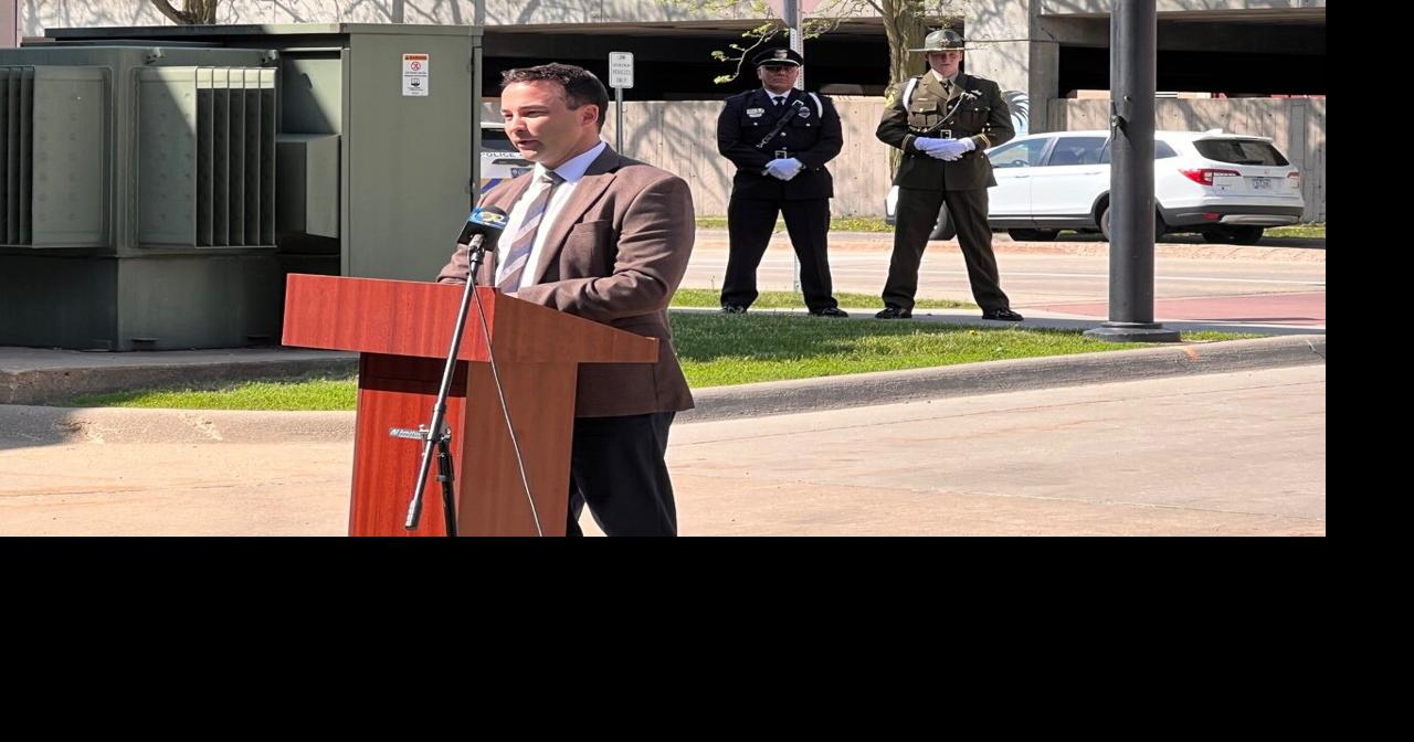 Dubuque holds annual Police Memorial for fallen officers | Dubuque ...