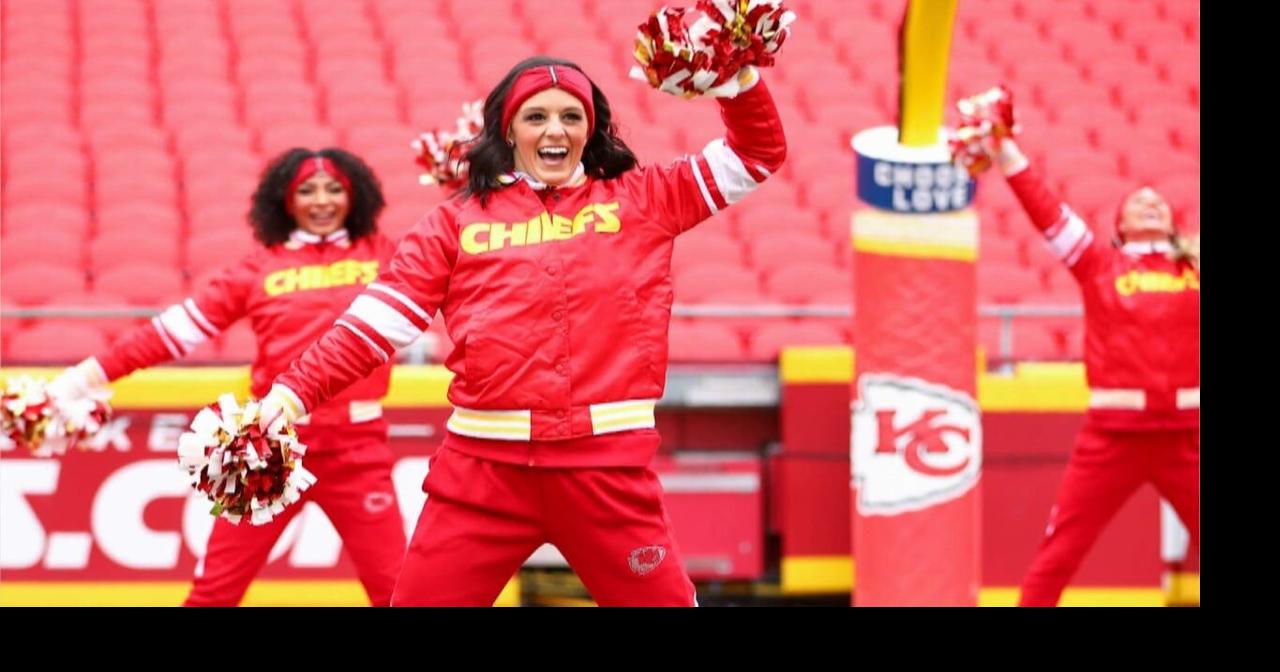 Iowa State Alum cheering on the Kansas City Chiefs | Video | kwwl.com