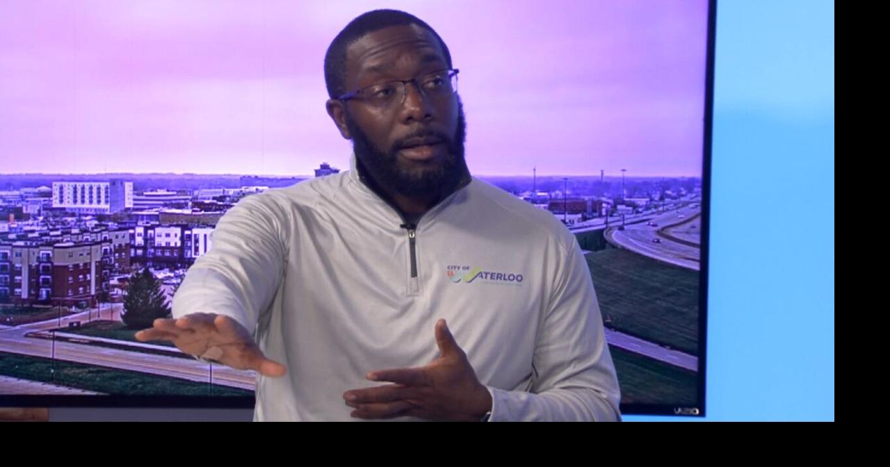 Waterloo Mayor Quentin Hart reacts to Waterloo Community School ...