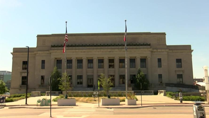 More details and images from court appearance for Cedar Rapids man ...