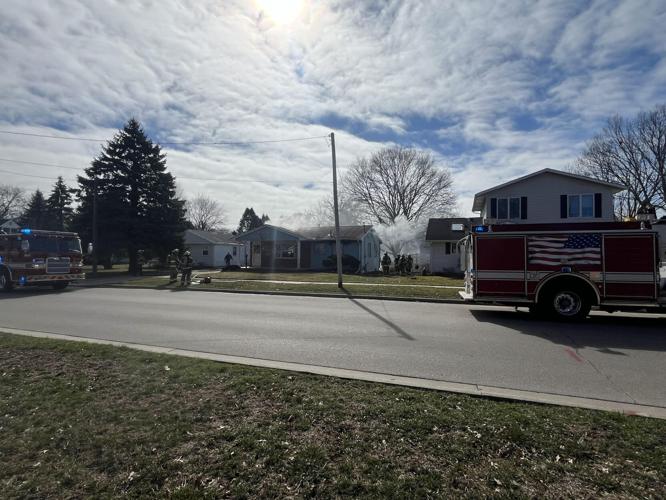 Firefighters respond to house fire in Waterloo | Waterloo | kwwl.com