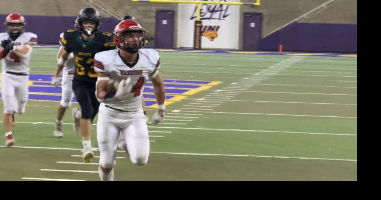 Central Elkader shuts out Waterloo Christian 44-0 | Sports | kwwl.com