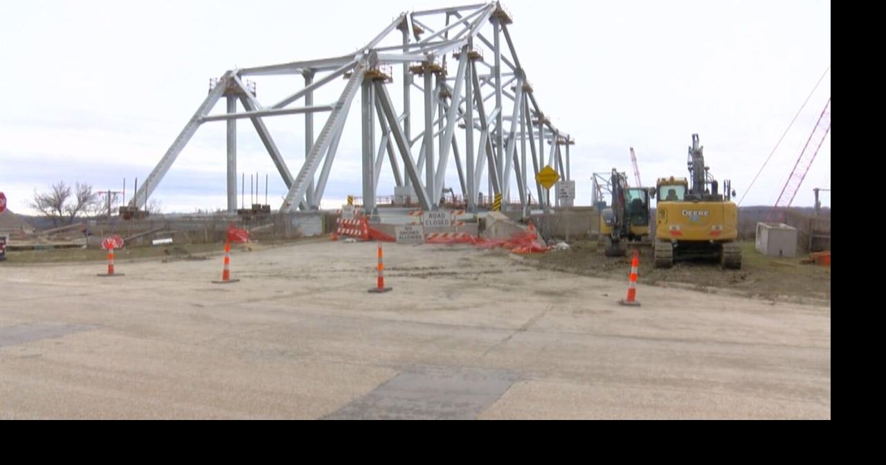 Mississippi River bridge hits milestone with center span install ...