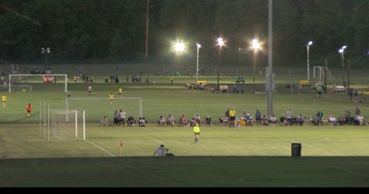 Soccer lights up the night in Cedar Valley | Sports | kwwl.com