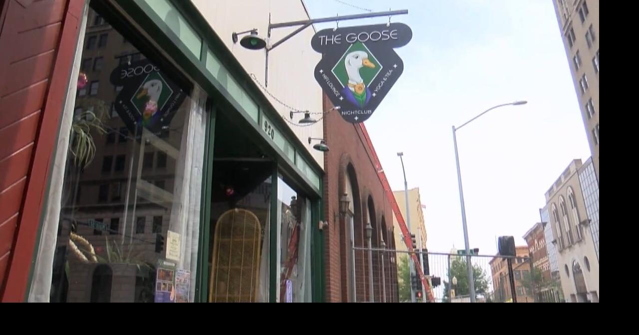 Dubuque's 'The Goose' at risk due to costly neighbor renovation dispute ...