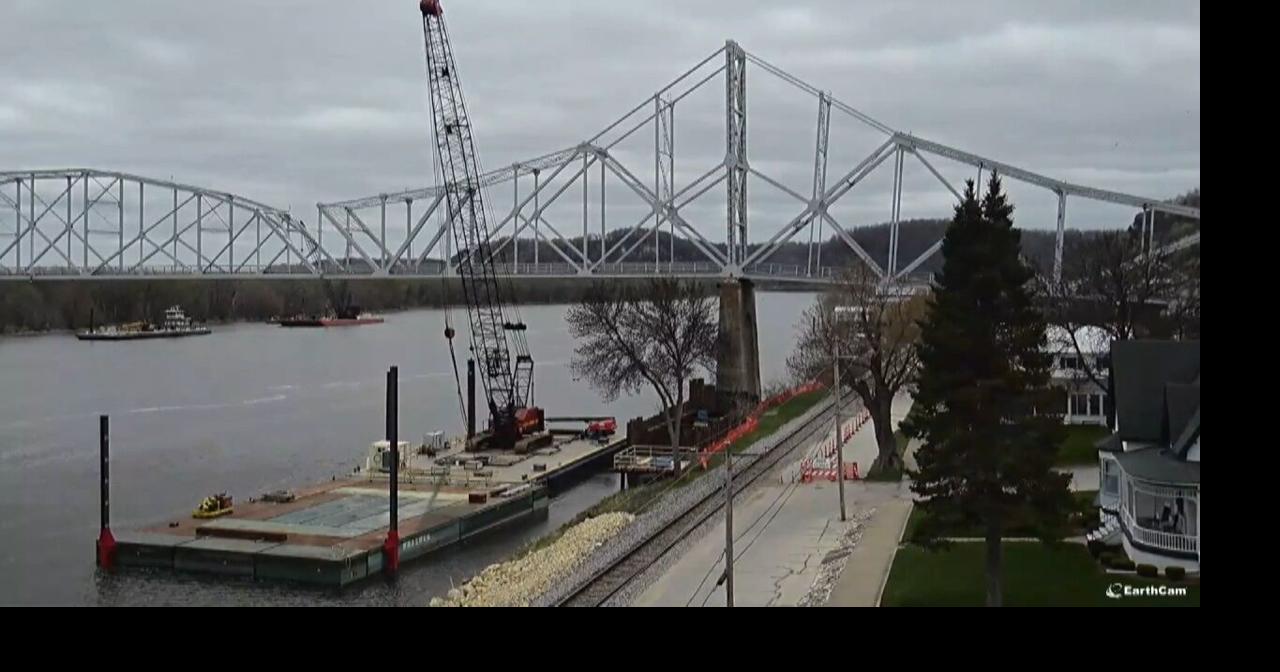 Black Hawk Bridge in Lansing reopens | Video | kwwl.com
