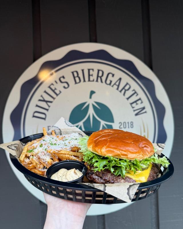 Dixie's Biergarten in Decorah takes top prize in Iowa burger contest ...