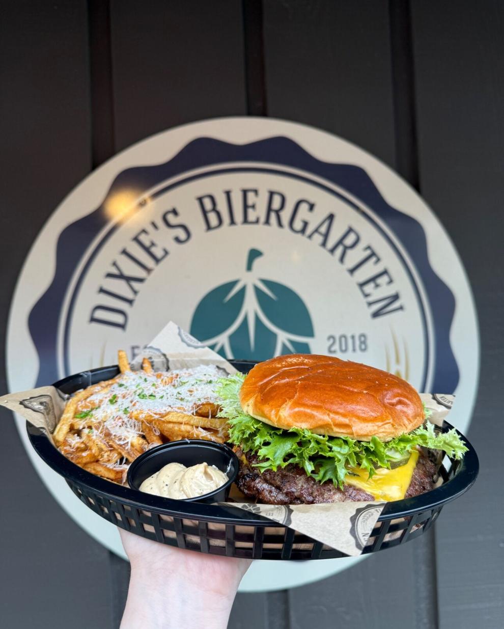 Dixie's Biergarten in Decorah takes top prize in Iowa burger contest ...