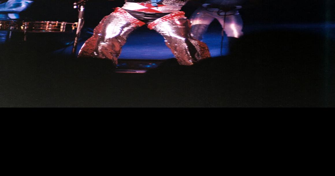 Earth, Wind & Fire saxophonist Andrew Woolfolk dies at 71 | National ...