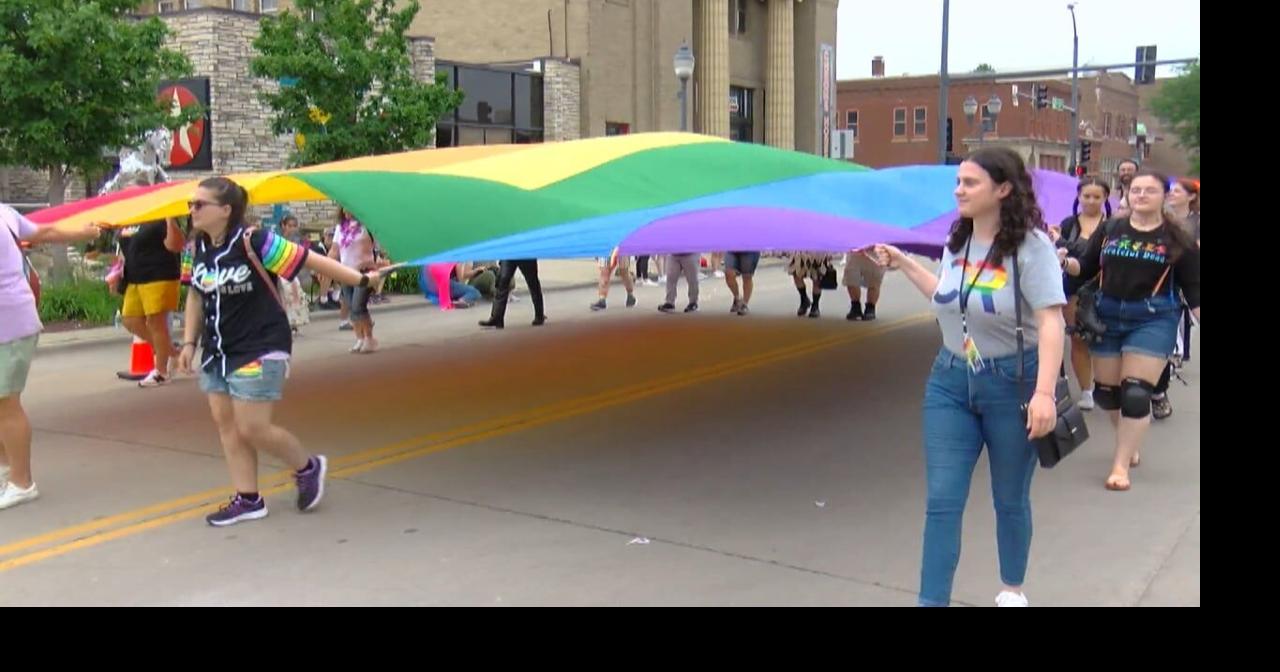Cedar Rapids holds third annual pride parade | Cedar Rapids | kwwl.com