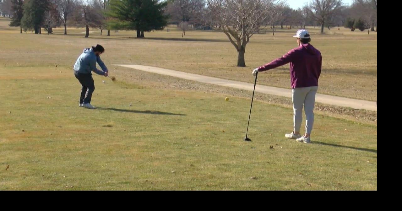 Waterloo golf courses open for the season | Waterloo | kwwl.com