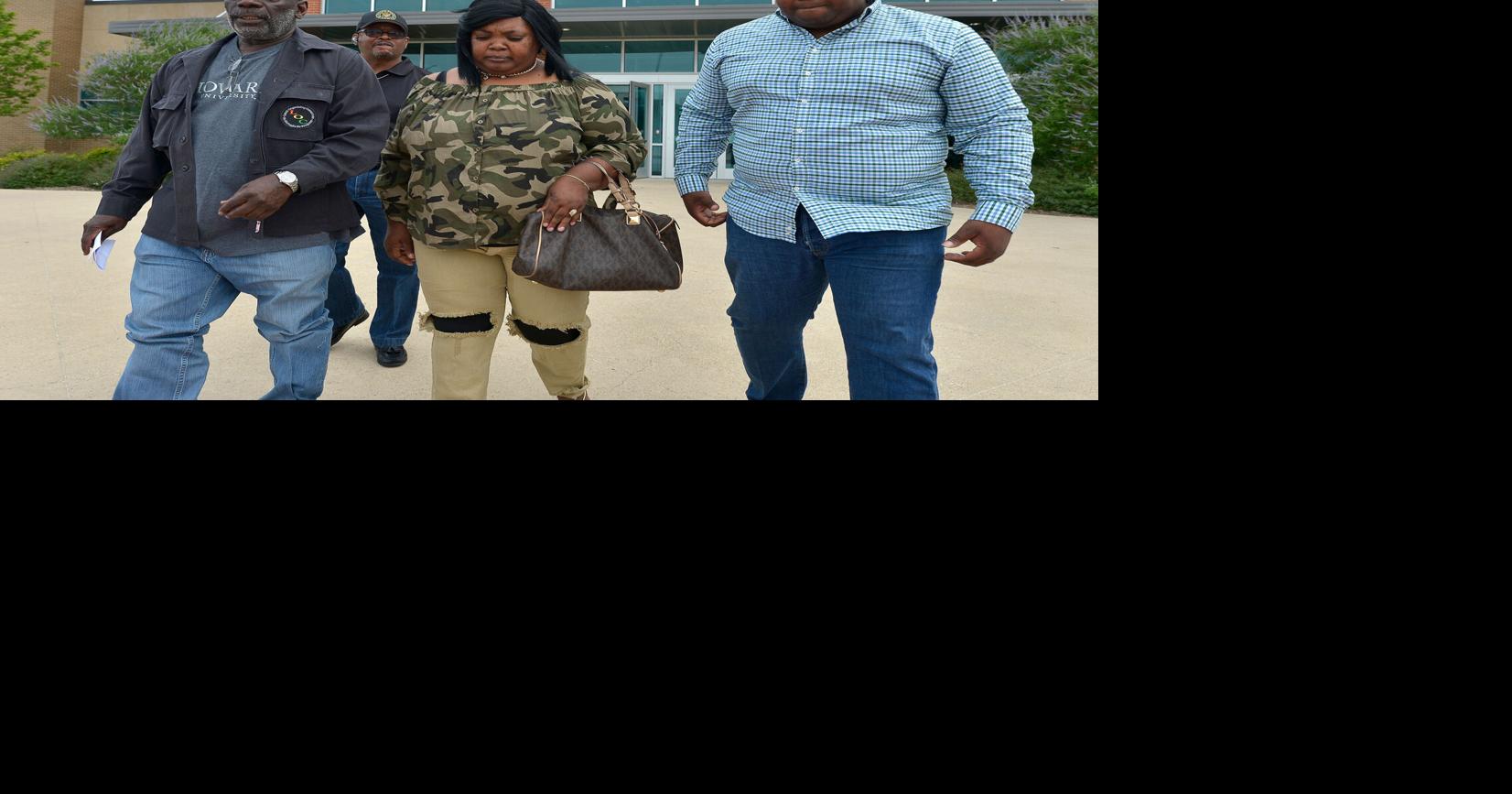 Mother settles lawsuit over 2016 Texas arrest that was captured on ...