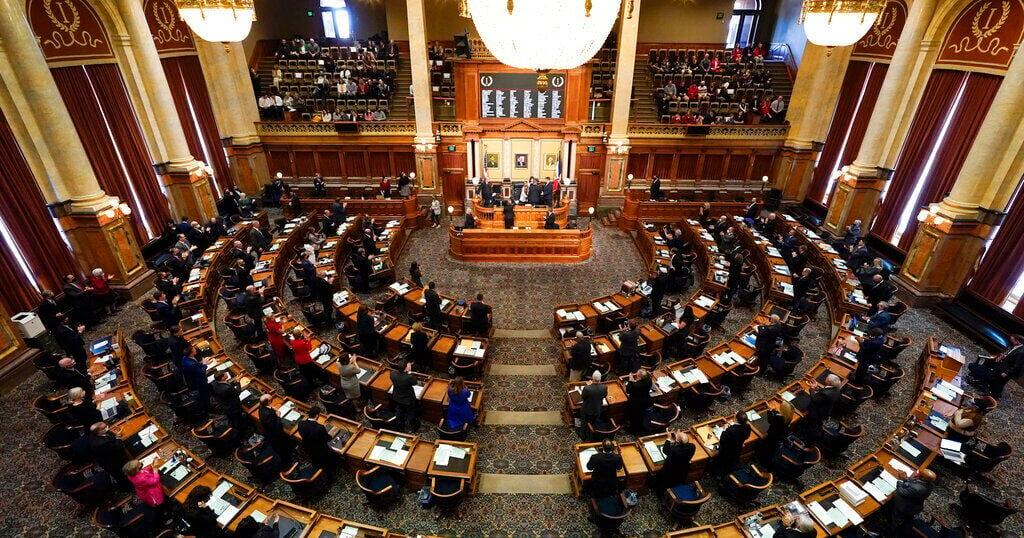 Jack Whitver steps down as Iowa Senate Majority Leader | News | kwwl.com