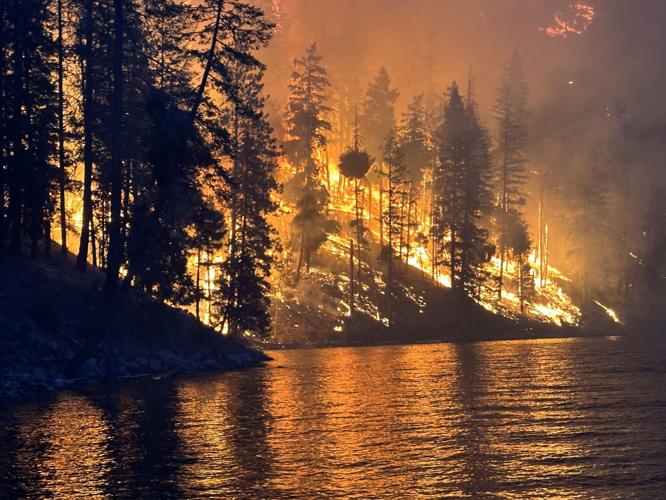 Firefighter captures photos of Pioneer Fire | News | kxly.com