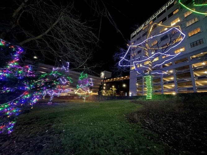 Making Spirits Bright: Mark Peterson and the Extreme Team light up ...