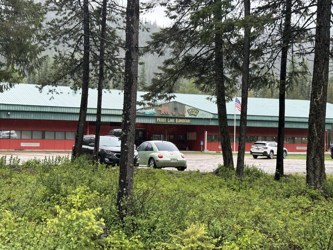 West Bonner School District weighs options, considers closing schools ...