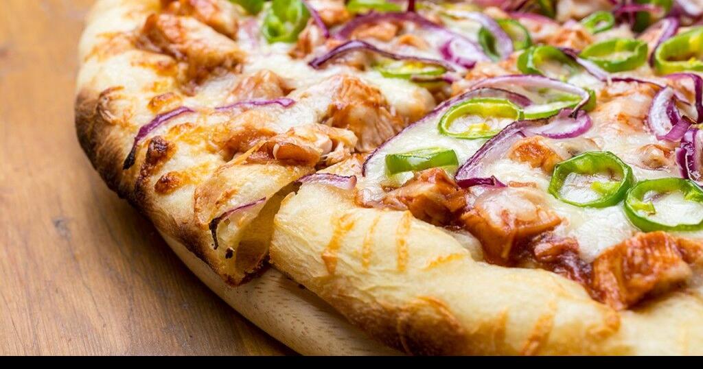 Caramelized onion chicken pizza | Food and Drink | kxly.com