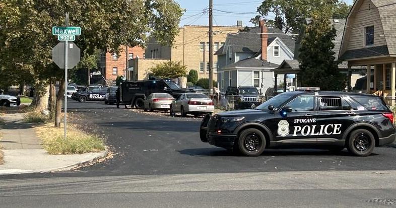 Spokane police attempt search warrant; SWAT called to scene | News | kxly.com