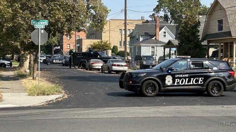 Spokane police attempt search warrant; SWAT called to scene | 92.9 ZZU (KZZU FM)