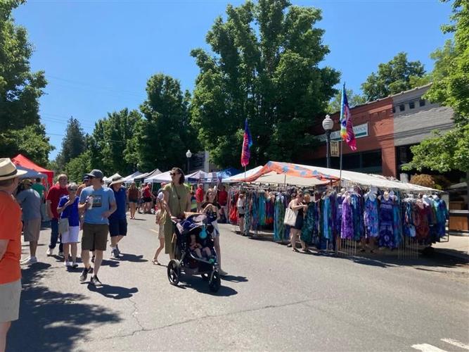 The South Perry Street Fair is back! | Local News | kxly.com