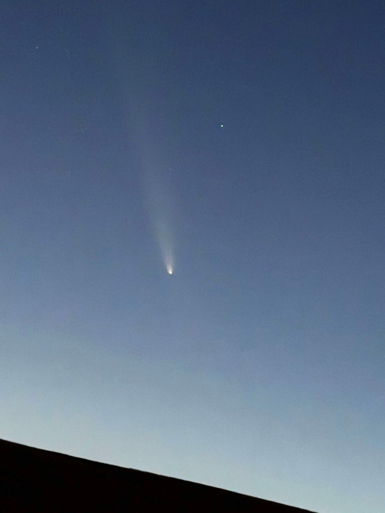 Look up: A once-in-80,000-years comet may be visible after sunset ...