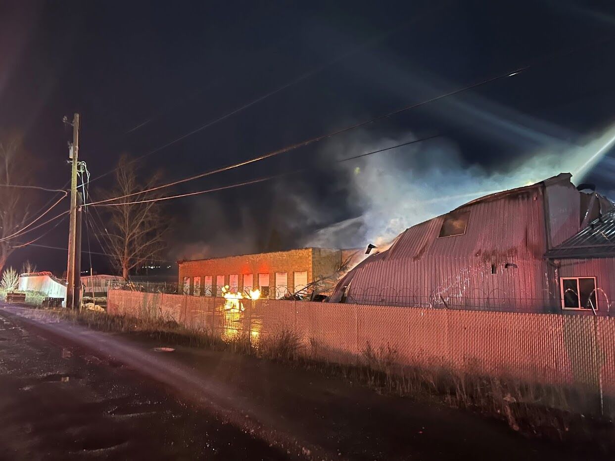 Fire destroys lithium battery warehouse in Hillyard | News | kxly.com