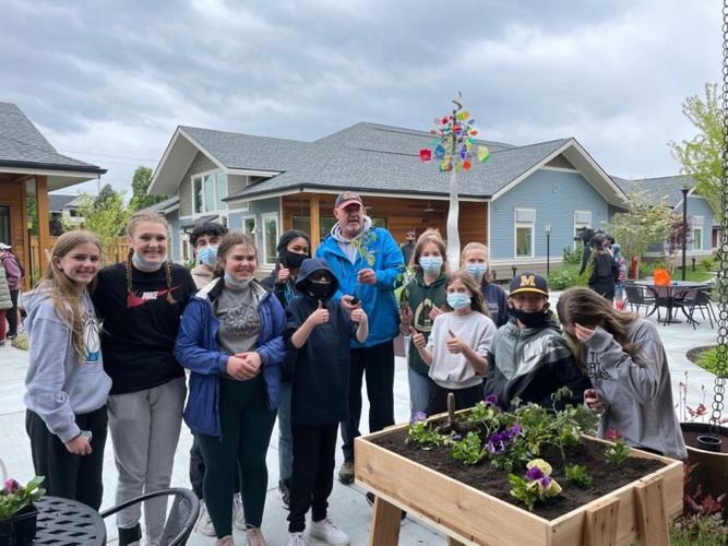 4 News Now Extreme Team brightens day with ‘Gardening for Grands’ | Extreme Team | kxly.com