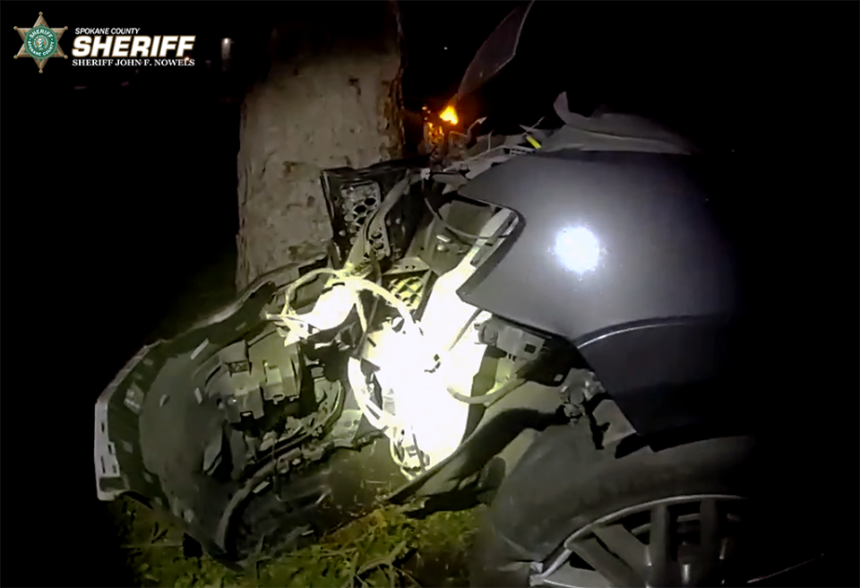 15-year-old boy arrested for DUI after crashing into tree in Spokane Valley | News | kxly.com