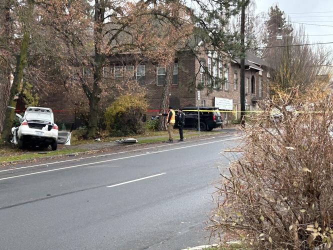 Deadly crash shuts down Spokane streets | News | kxly.com