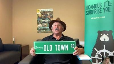 People keep stealing ‘Old Town Road’ signs | Arts | kxly.com