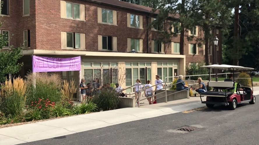 Second-largest freshman class moves in to Whitworth University | News ...