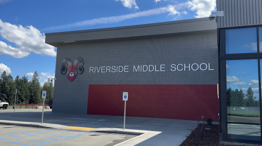 Riverside School District helps connect wildfire victims with vital ...