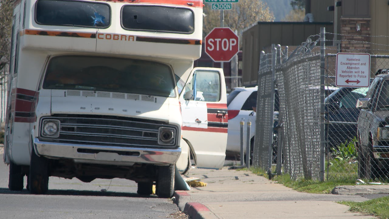 Roadblocks to removing abandoned RVs on Spokane streets | News | kxly.com