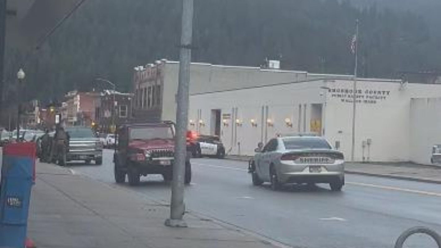Shoshone County Sheriff's Office shooter dead, 2 civilians and 1 deputy ...