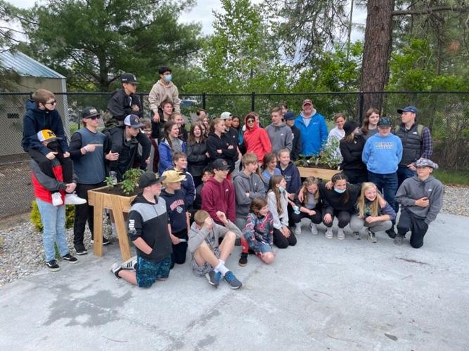 4 News Now Extreme Team brightens day with ‘Gardening for Grands’ | Extreme Team | kxly.com