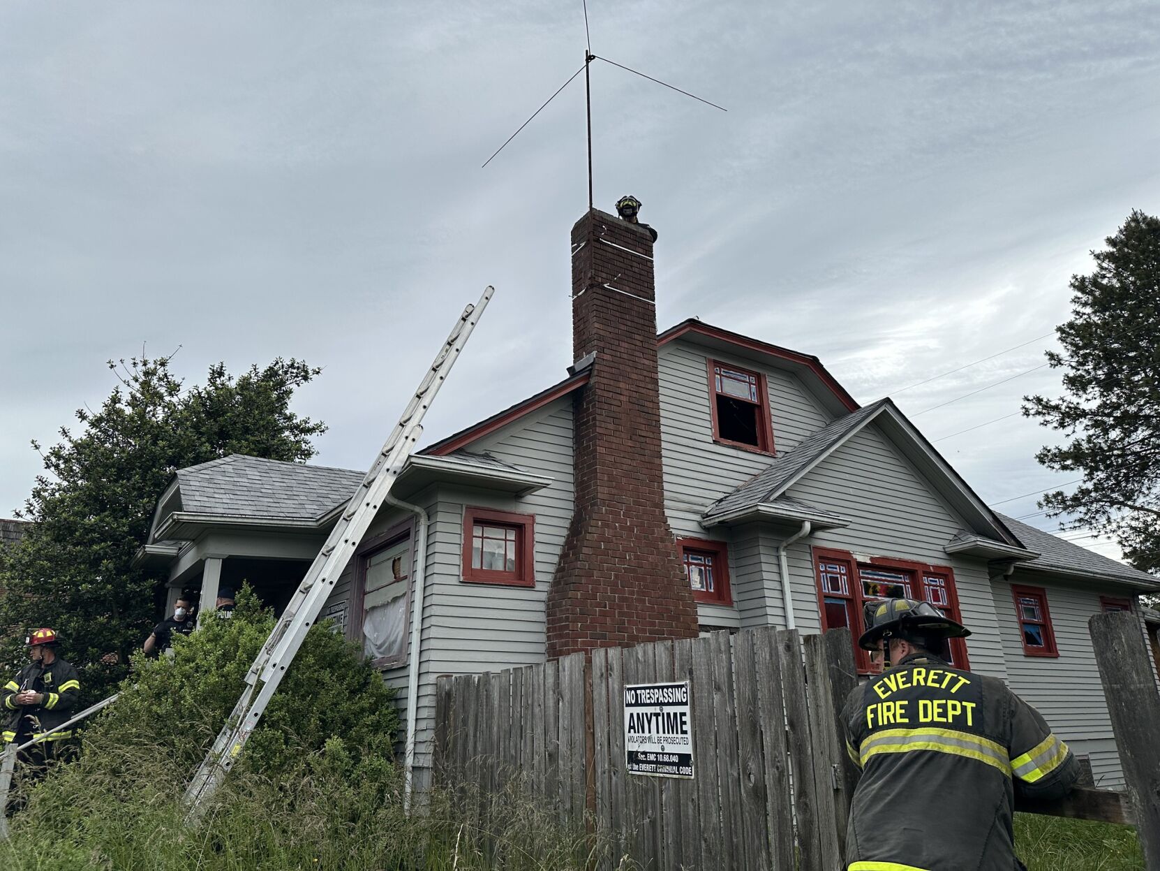Suspected trespasser gets stuck chimney | News | kxly.com