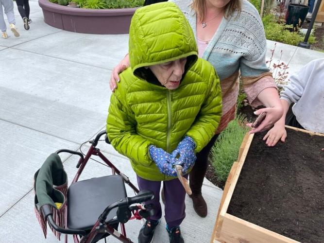 4 News Now Extreme Team brightens day with ‘Gardening for Grands’ | Extreme Team | kxly.com