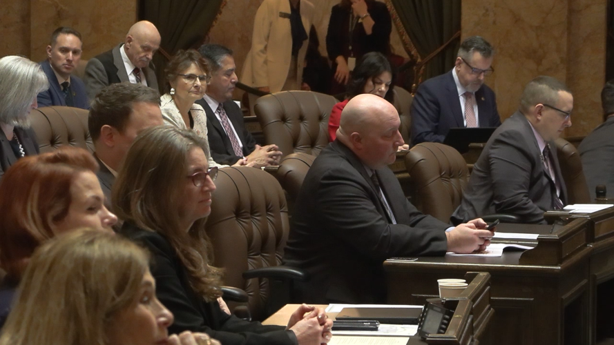 Washington lawmakers kick off 2025 legislative session | News | kxly.com