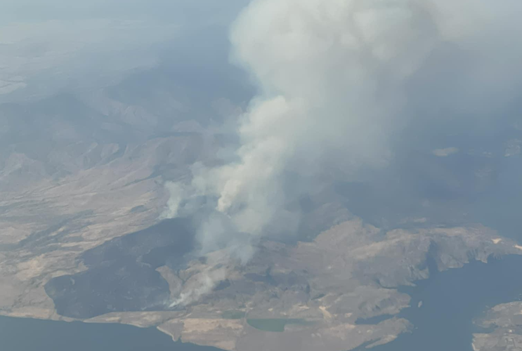 Swawilla Fire evacuees uncertain if their homes will survive the flames ...