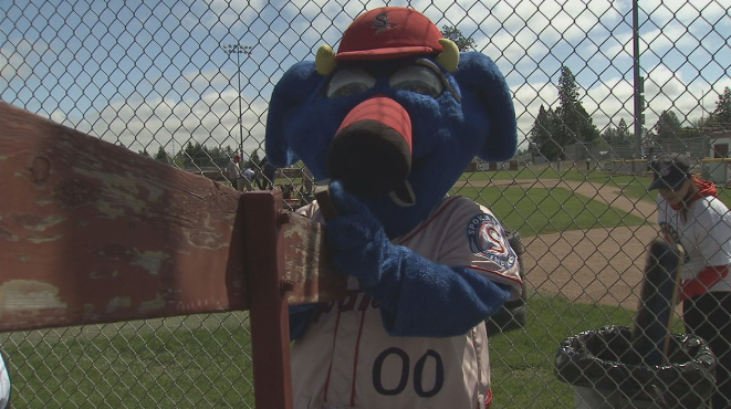 Spokane Indians restore Medical Lake baseball field | Sports | kxly.com