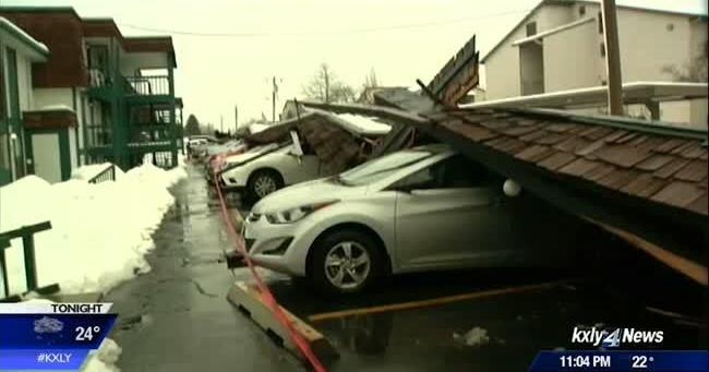 Carport collapse damages around 20 vehicles | Local News | kxly.com