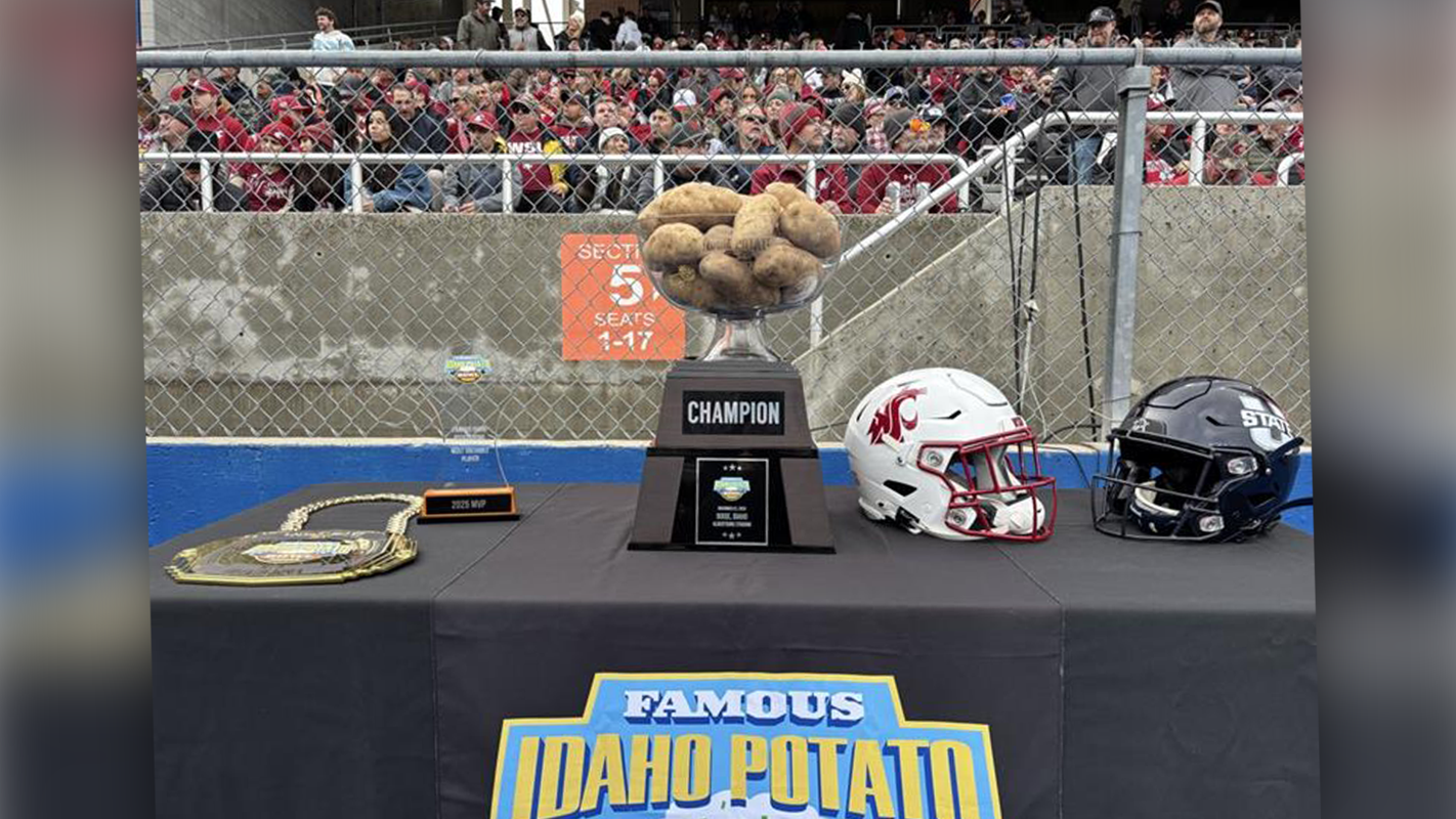 Cougs mash Aggies, win Famous Idaho Potato Bowl | News | kxly.com